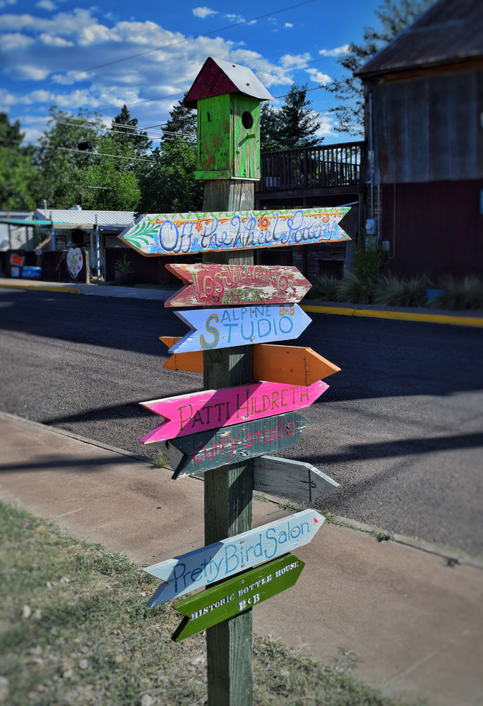 Directional post sign | Alpine, Texas
