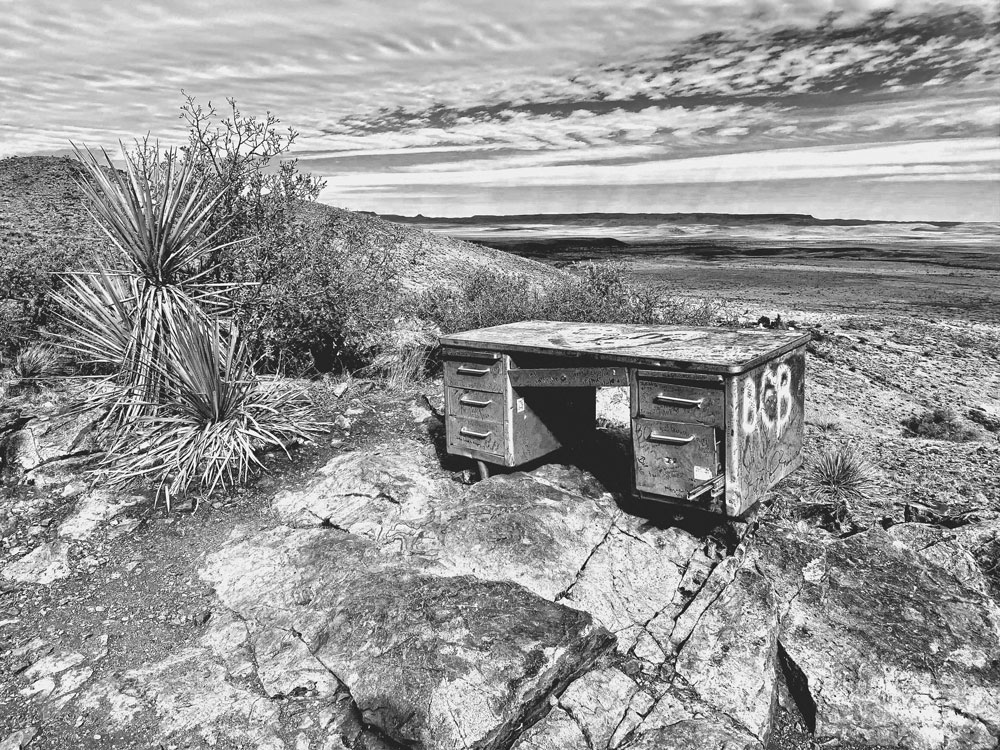 Desert Desk Set - Alpine, TexasAlpine, Texas